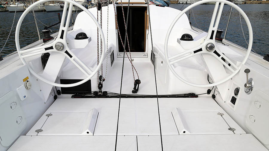 Jefa system on Elan 320