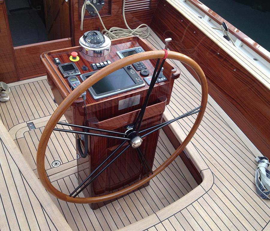 Jefa rudder & steering on the Tempus 90